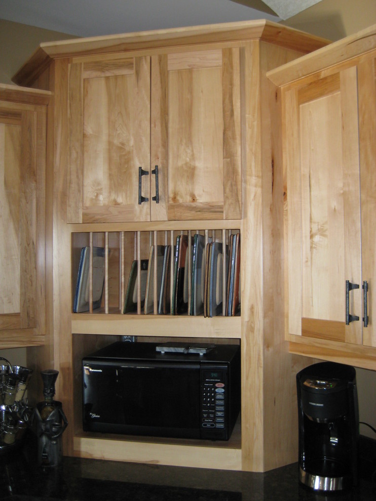 Rustic Hard Maple Kitchen - Traditional - Kitchen - Toronto - by ...