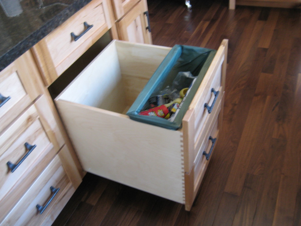Rustic Hard Maple Kitchen - Traditional - Kitchen - Toronto - by ...