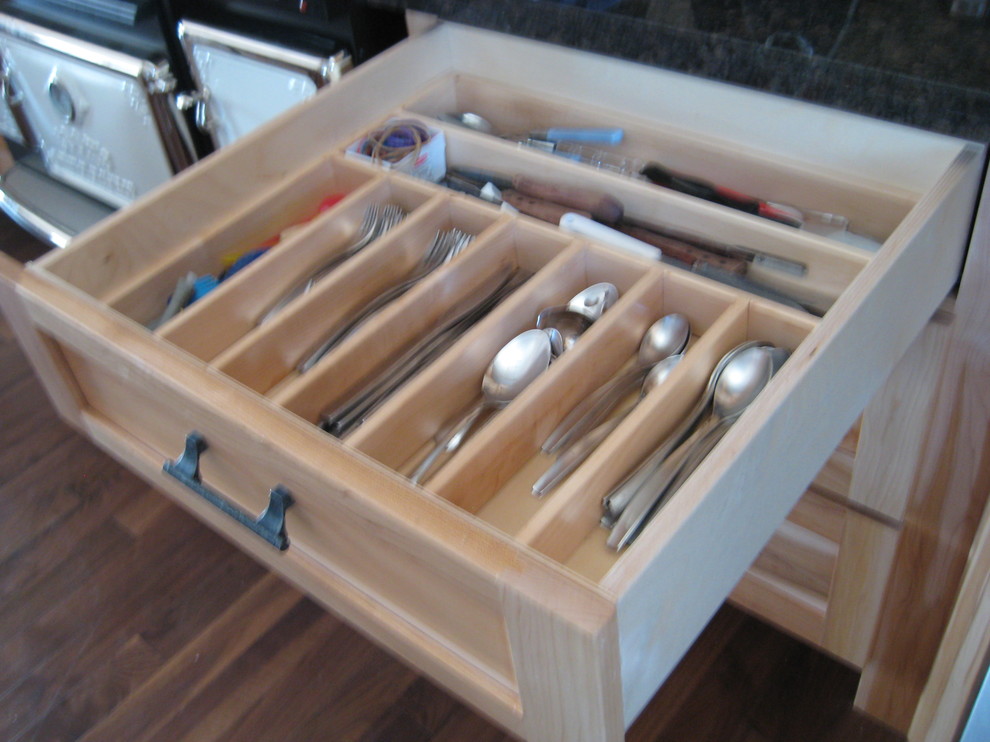 Rustic Hard Maple Kitchen - Traditional - Kitchen - Toronto - by ...