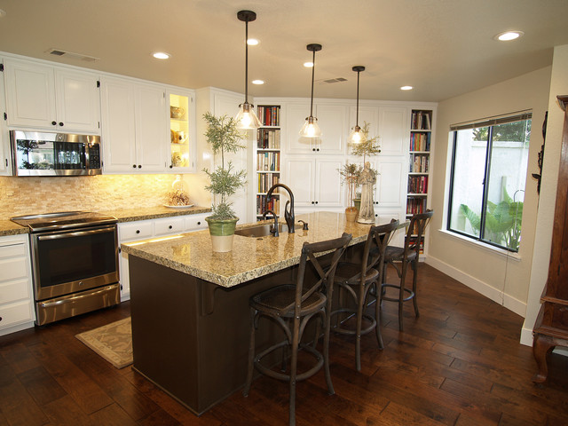 Rustic Lake House - Rustic - Kitchen - Sacramento - by Wendy Glaister ...