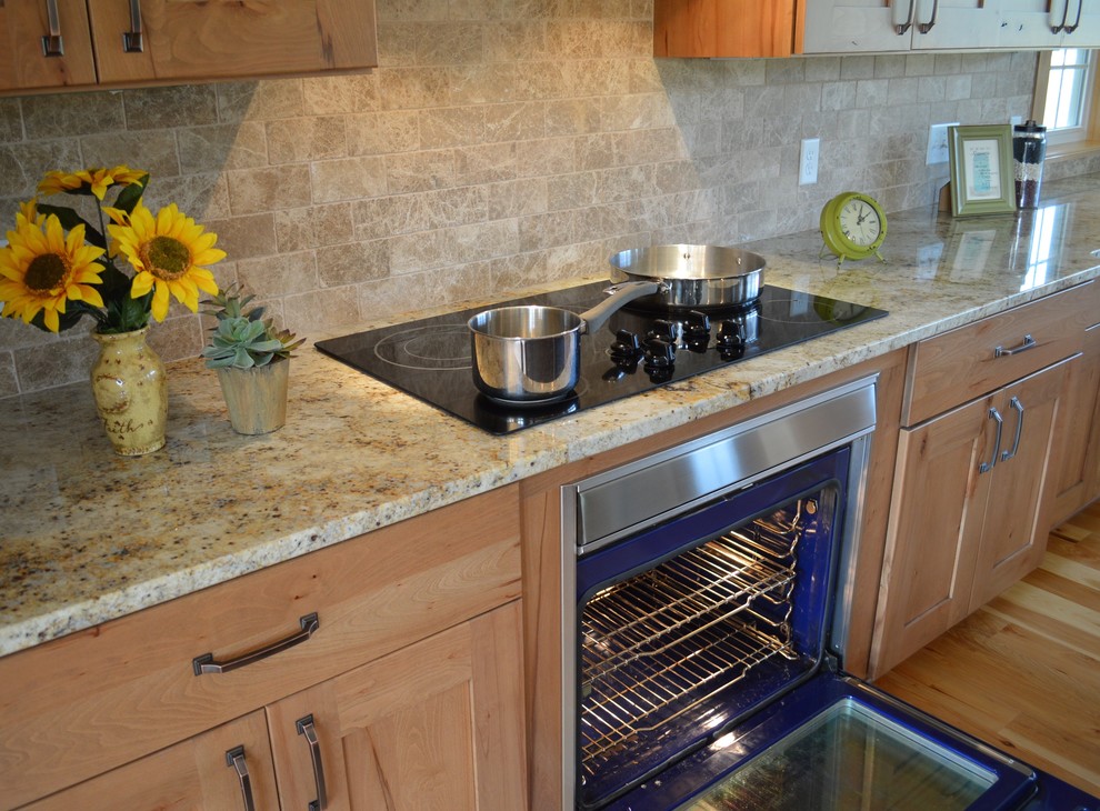 Rustic Modern Farmhouse Kitchen - Farmhouse - Kitchen - Cleveland - by ...