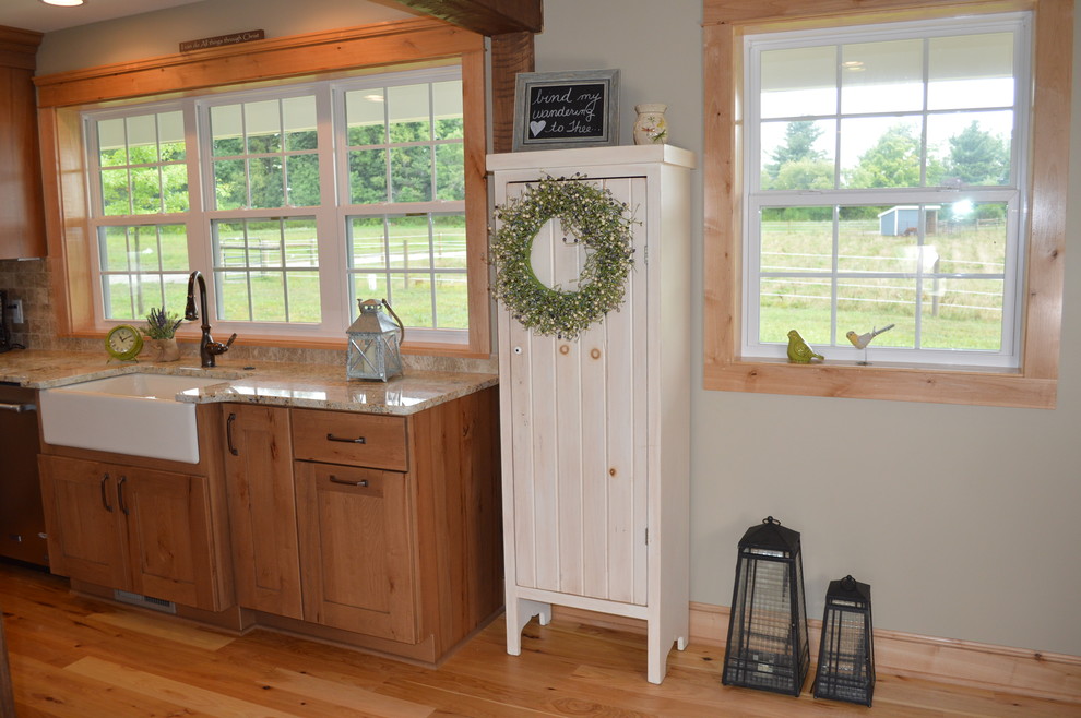 Rustic Modern Farmhouse Kitchen - Farmhouse - Kitchen - Cleveland - by ...