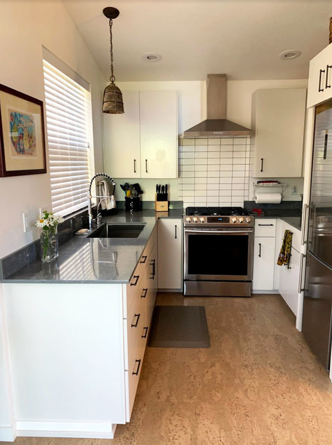 Rustic/Modern Quaint Kitchen - Rétro - Cuisine - Autres périmètres ...