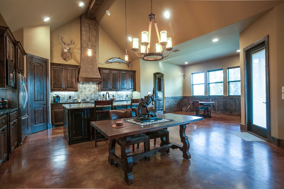 Rustic Ranch - Kitchen - Dallas - by Noble Classic Homes | Houzz