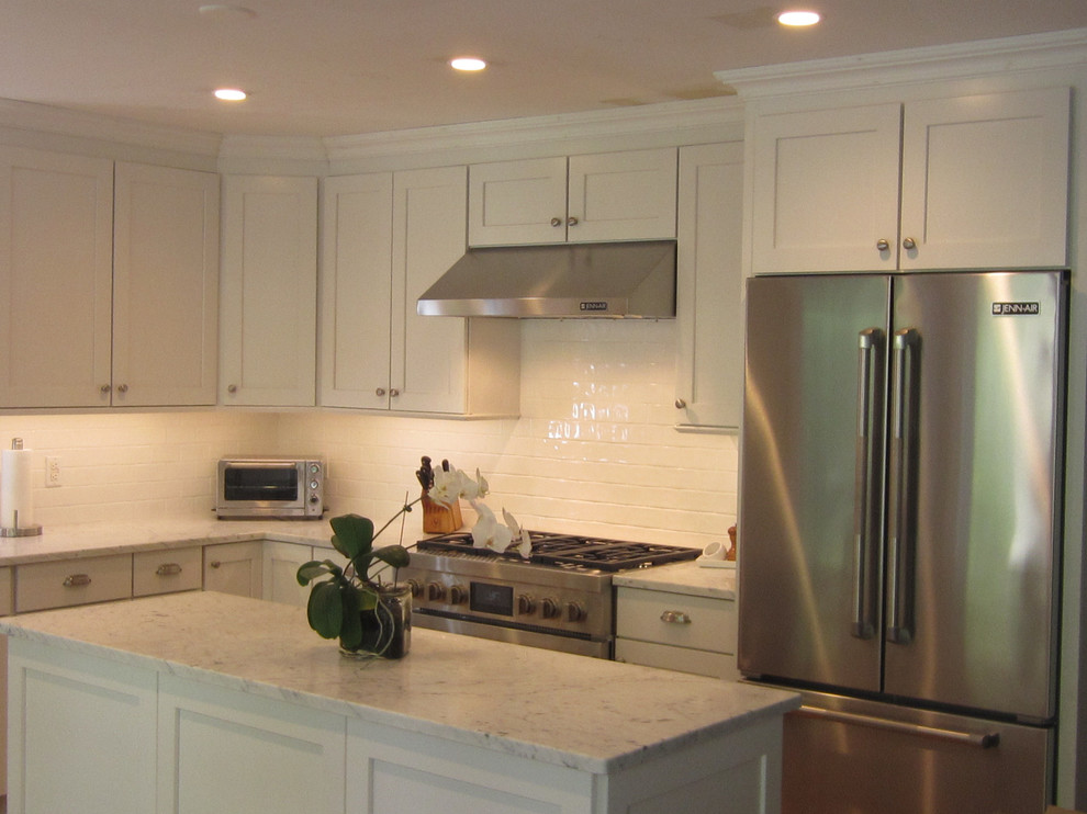 Rye Brook Kitchen - Traditional - Kitchen - New York - by Design ...