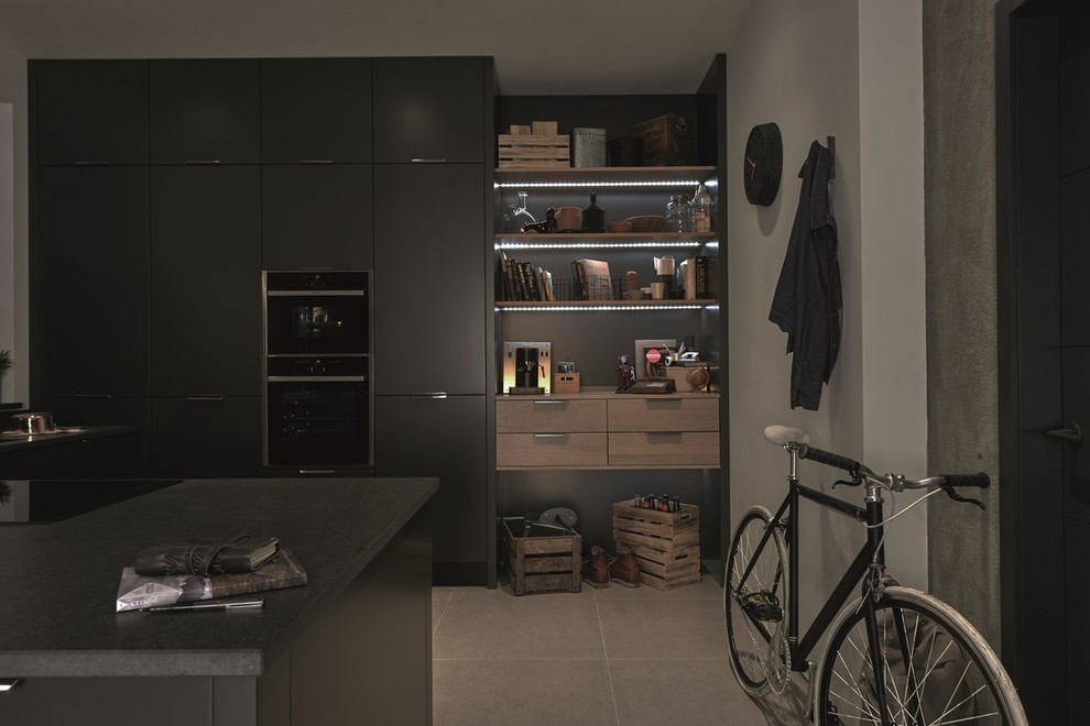 Rye - Industrial - Kitchen - Dublin - by Dukes Kitchens | Houzz