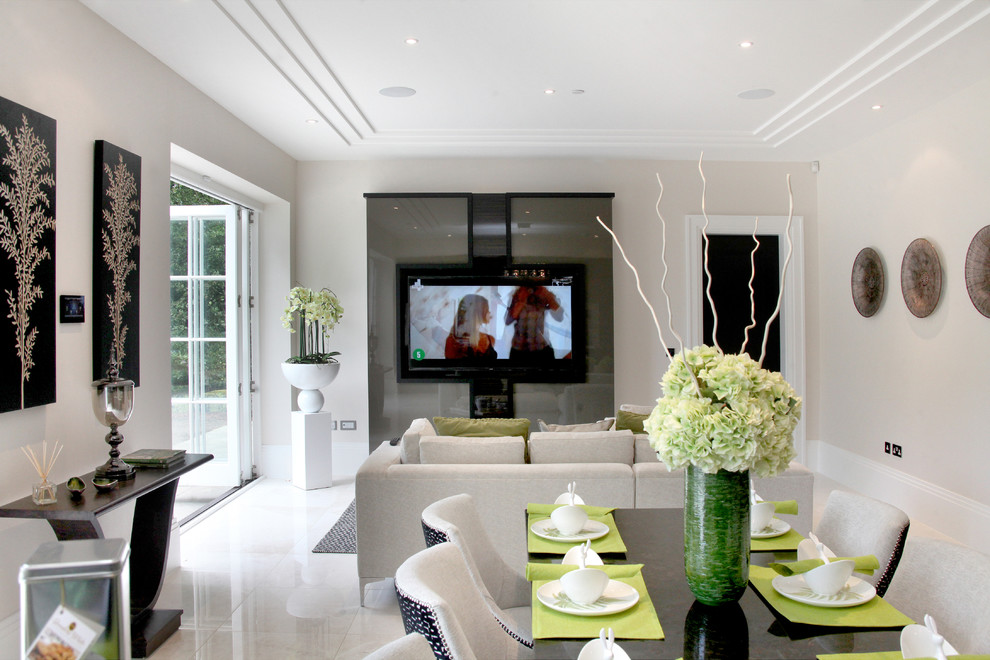 Saddle Stones - St. George's Hill, Surrey - Contemporary - Kitchen ...
