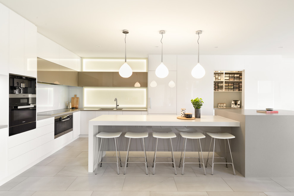 Sanctuary Lakes Home - Smart Function - Contemporary - Kitchen ...