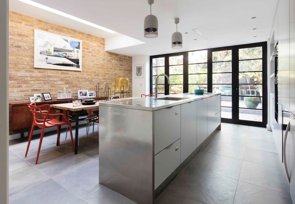 Stainless Steel Island Worktop with Quooker Tap - Contemporary ...