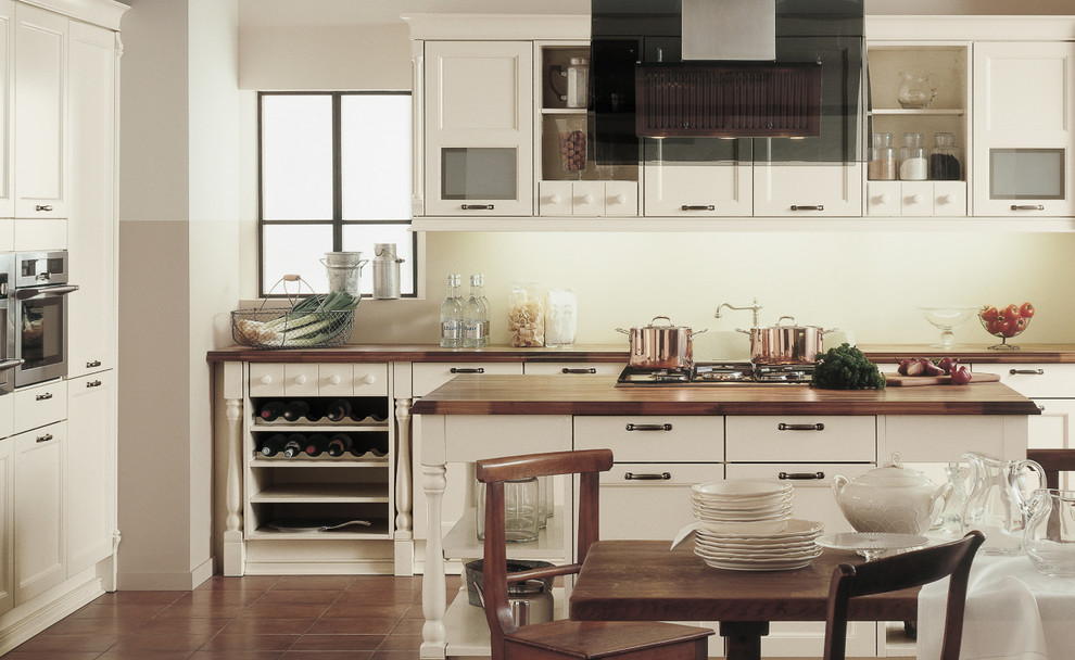 Scarlet Classic design Kitchen by Schmidt Barnet - Shabby-chic Style ...