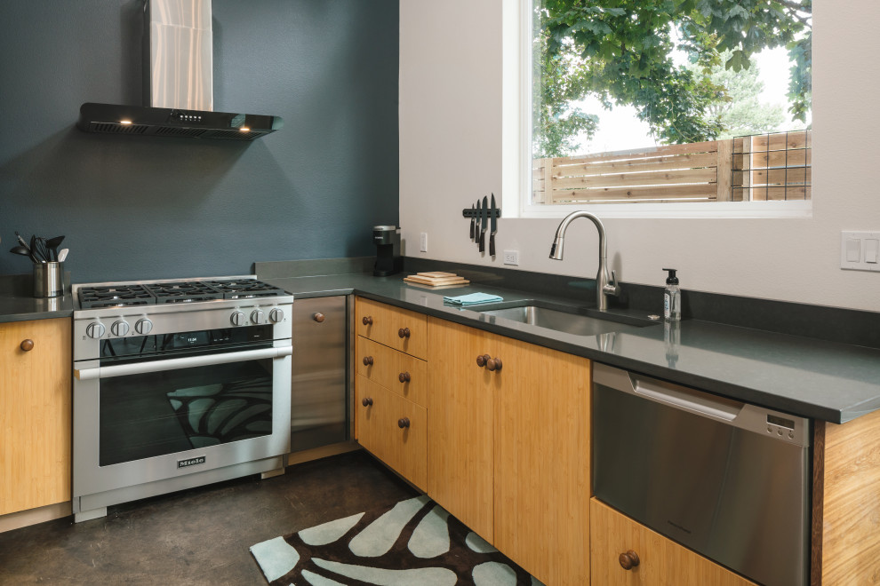 SE Portland ADU - Modern - Kitchen - Portland - by Chad Ruhoff | Houzz
