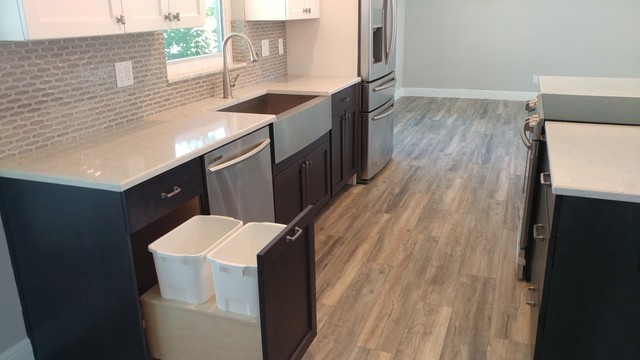 Seminole Split Level - Transitional - Kitchen - Tampa - by Fusion ...