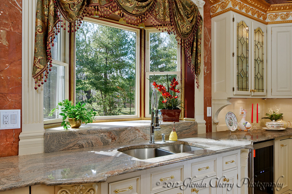 Seneca Kitchen - Traditional - Kitchen - DC Metro - by Glenda Cherry ...