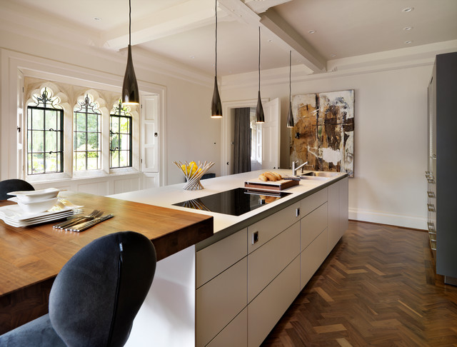 Sensitive refurbishment of a 17th-century vicarage - Contemporary ...