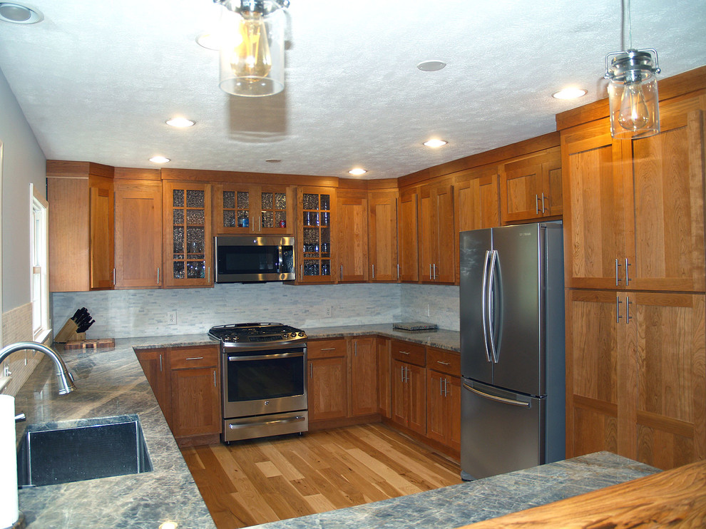 Shaker Natural Cherry Finish Kitchen Cabinets - Contemporary - Kitchen ...