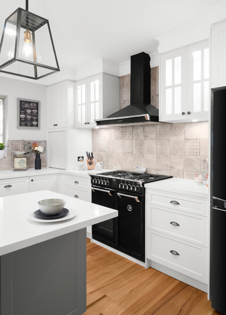 Shaker Style Kitchen - Traditional - Kitchen - Perth - by Azztek ...