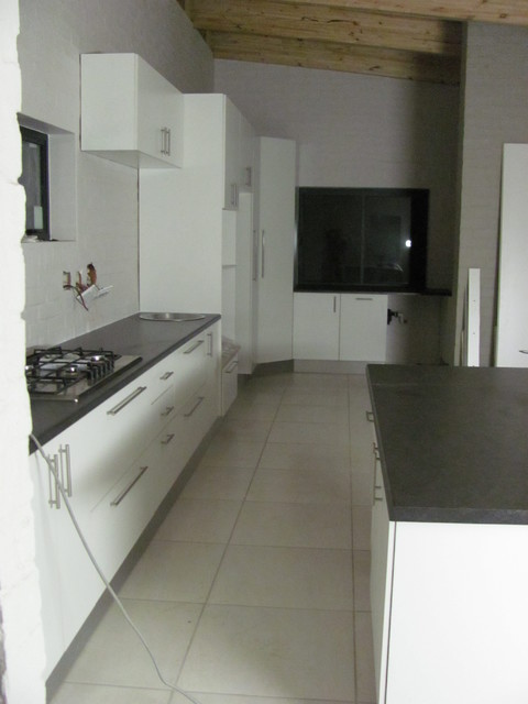Sharon & Peter - Modern - Kitchen - Other - by ™DIY Kitchens SA | Houzz AU