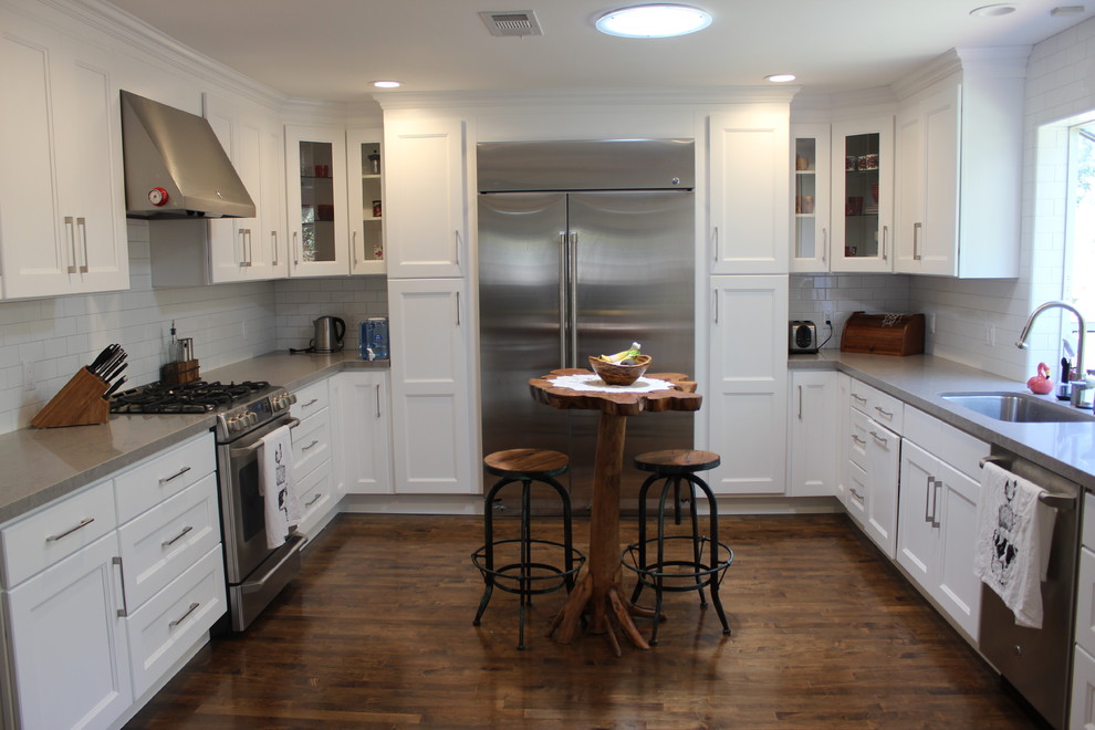 Sherman Oaks - White Modern U Shape Kitchen - Modern - Kitchen - Los ...