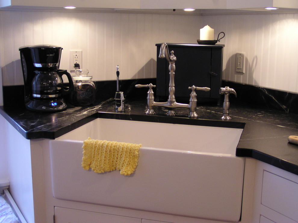 Shirley Corwin - Farmhouse - Kitchen - Cleveland | Houzz