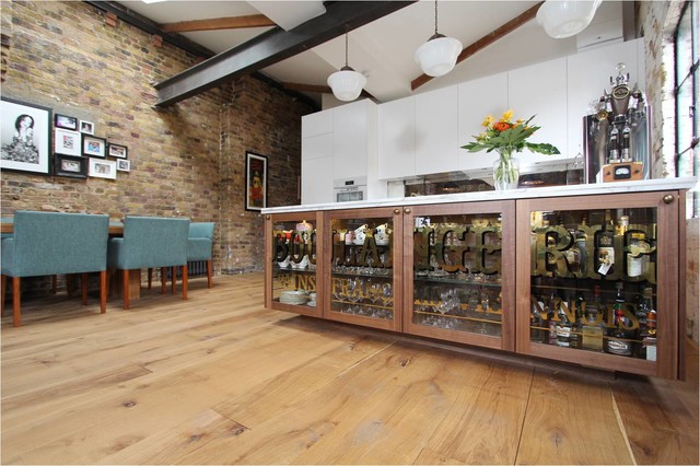 Kitchen Takes On the Look of a French Brasserie