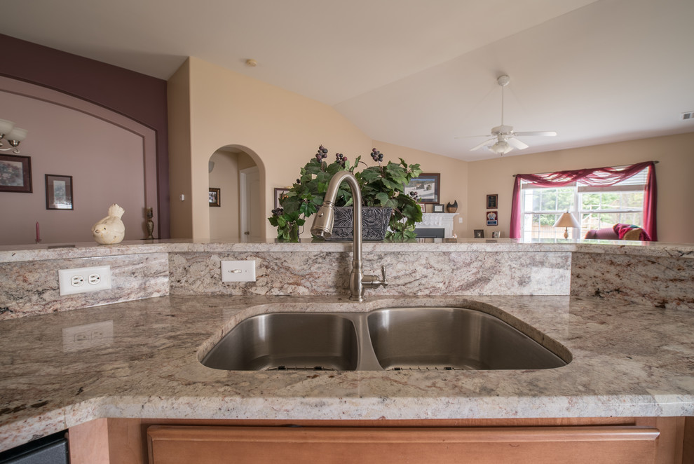 Sienna Bordeaux Granite Kitchen Countertops - Traditional - Kitchen ...