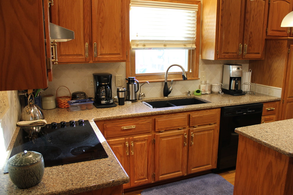 Sienna Ridge Silestone - Traditional - Kitchen - Kansas City - by ...