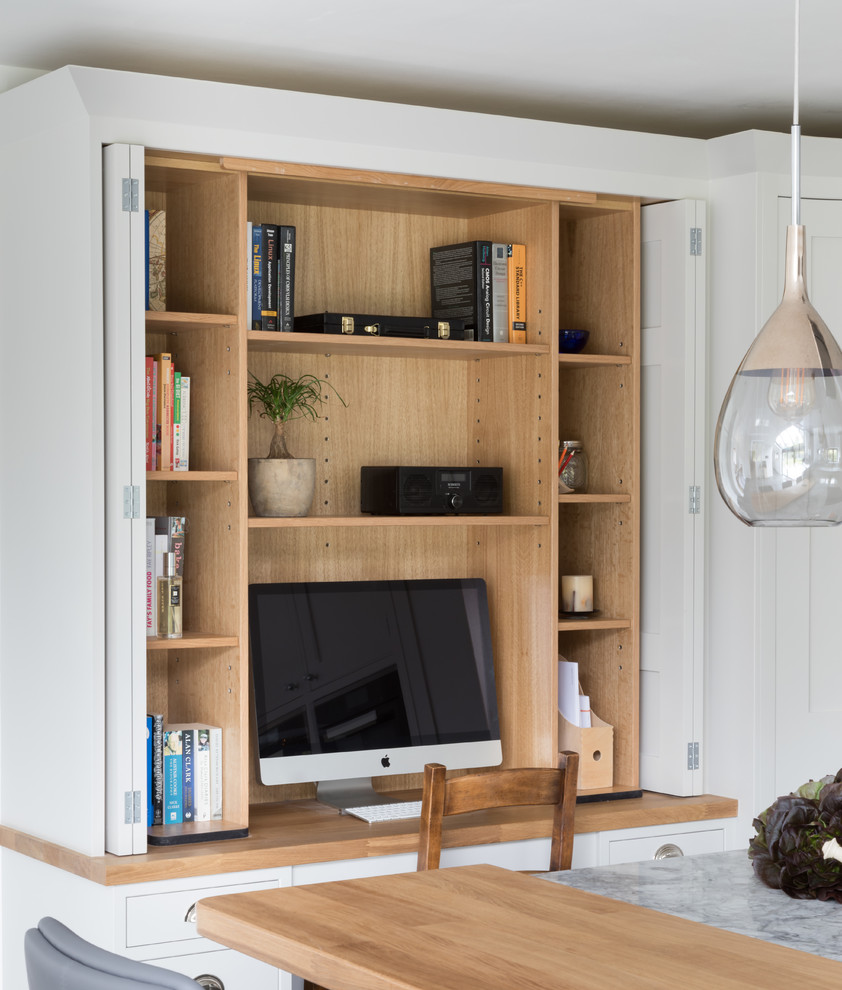 Signature Bespoke Open Plan Kitchen with Integrated Workstation ...
