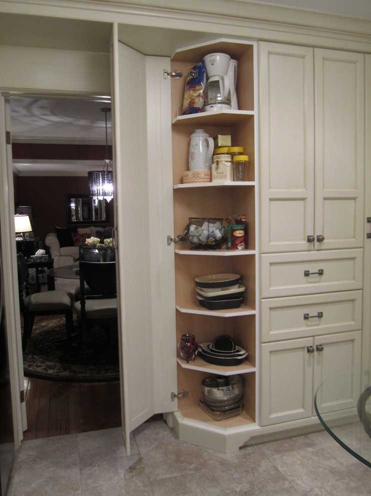 Signature Custom Cabinets- Painted Kitchen - Traditional - Kitchen ...