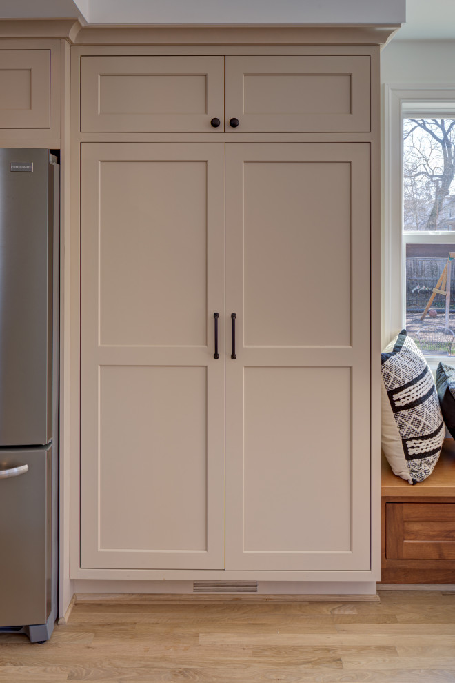 Silver Spring second story addition and kitchen - Farmhouse - Kitchen ...