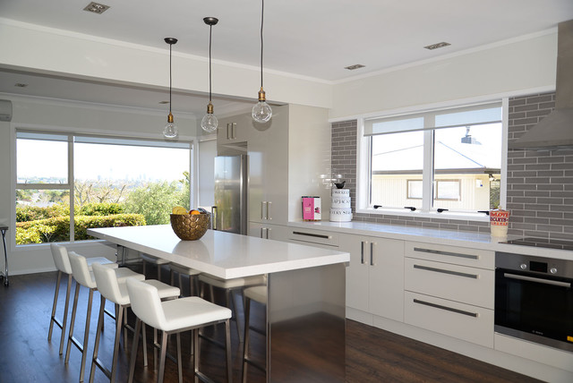 Sleek & Stylish - Modern - Kitchen - Auckland - by Kitchen Mania | Houzz UK