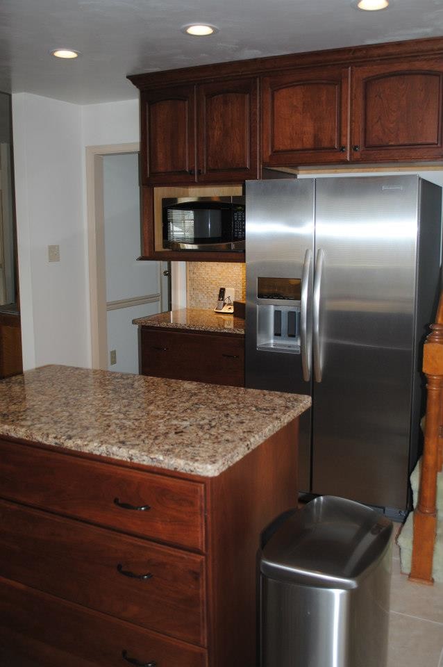 SM Cherry Cabinets in Nutmeg, Cambria Canterbury Quartz - Traditional ...