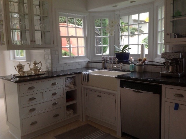 Small & Perfect kitchen - Traditional - Kitchen - Los Angeles - by ...