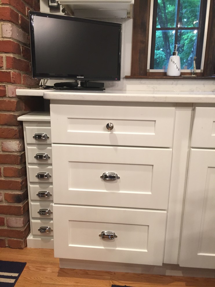 Small Kitchen: Keeping the Same Footprint, but Making a Kitchen Shine ...