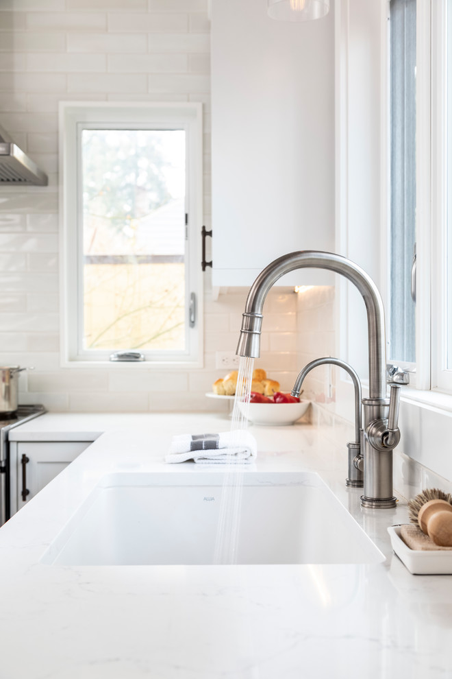 Small Kitchen Layout Swap in Under 200 Square Feet - Contemporary ...