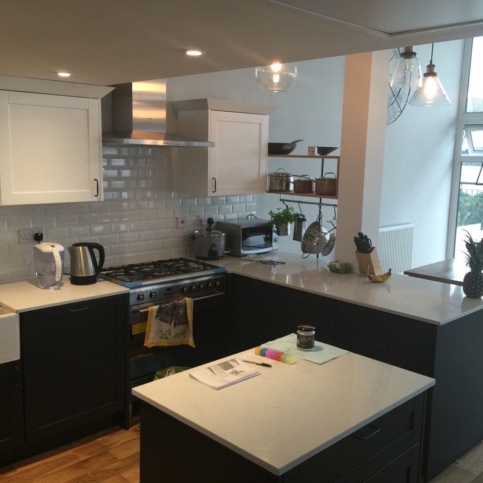 Small Kitchen - Contemporary - Kitchen - London - by Solid Furniture ...