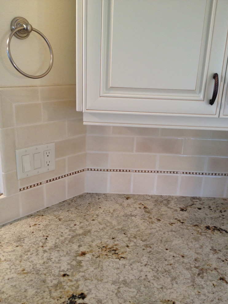 Small Naples Florida condo kitchen - Traditional - Kitchen - Miami ...
