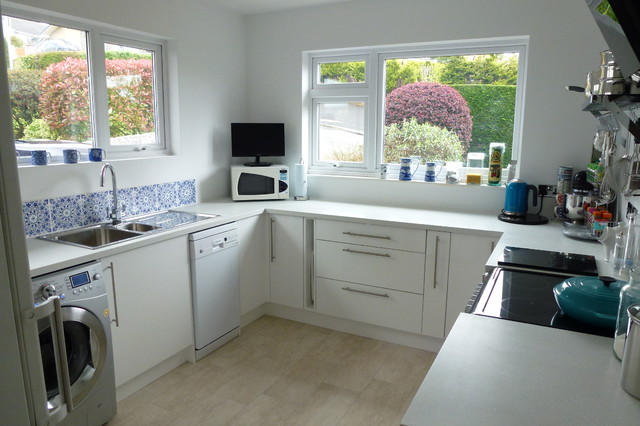 Small North-Facing Kitchen in Devon - Modern - Kitchen - Other | Houzz UK