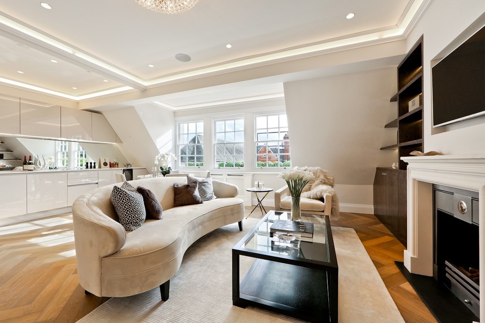Small open plan kitchen in an apartment - Knightsbridge, London ...