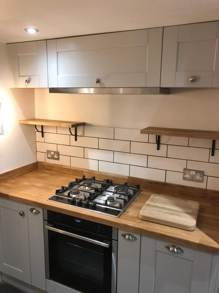 Small, Victorian terrace kitchen - Traditional - Kitchen - Hampshire ...