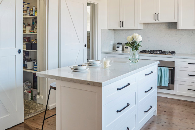 Smartstone Athena featured in amazing kitchen in Sydney beachside home ...