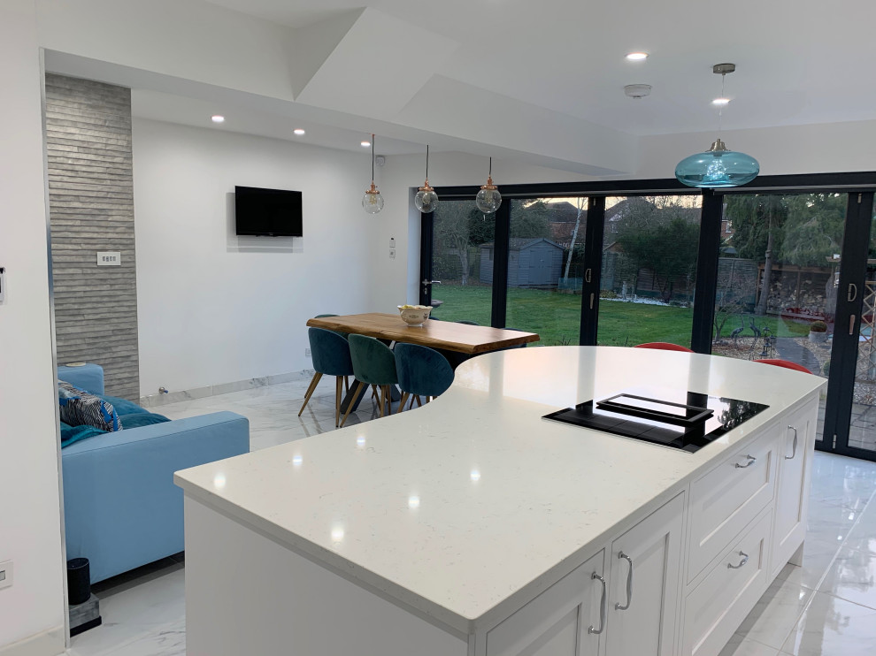 Smooth painted white inframe kitchen with large kitchen island - Modern ...