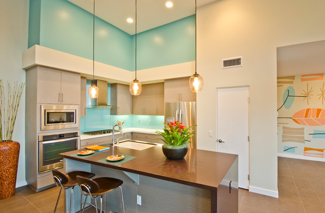 Sol Palm Springs - Kitchen - Los Angeles - by Family Development | Houzz UK