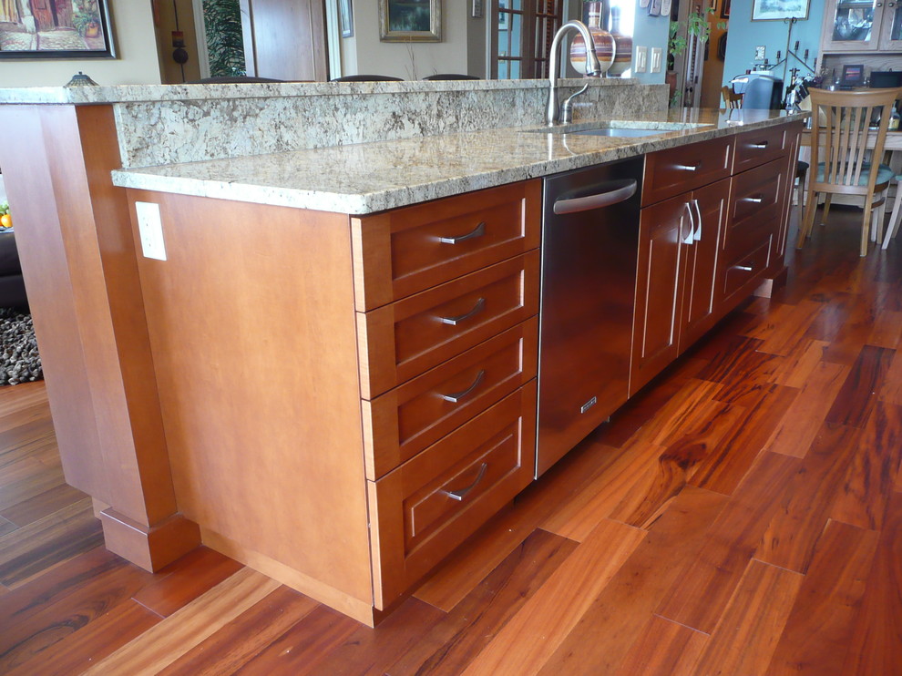 Songhees Waterfront condo - Traditional - Kitchen - Vancouver - by ...