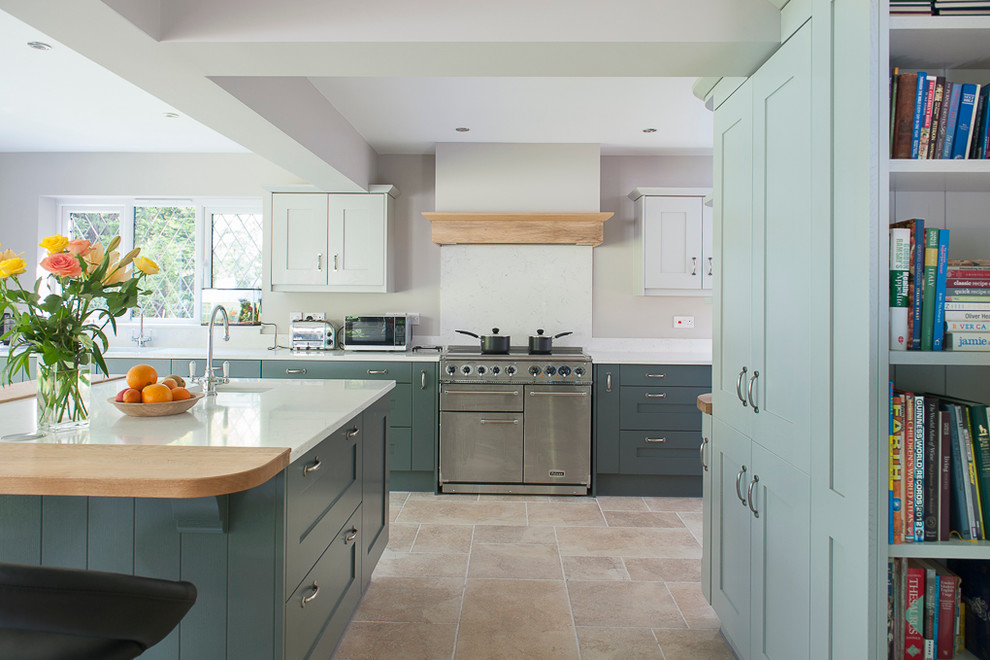Sophisticated family kitchen - Farmhouse - Kitchen - Kent - by J M ...