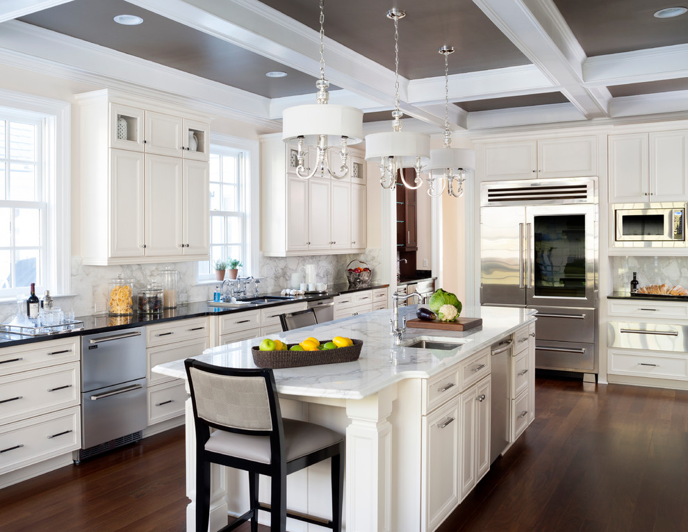 Sophisticated traditional "tuxedo" kitchen - Traditional - Kitchen ...