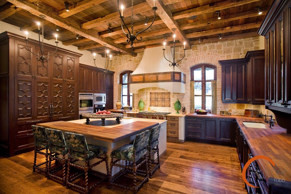 Spanish Style - Rustic - Kitchen - Austin - by Palmer Todd | Houzz