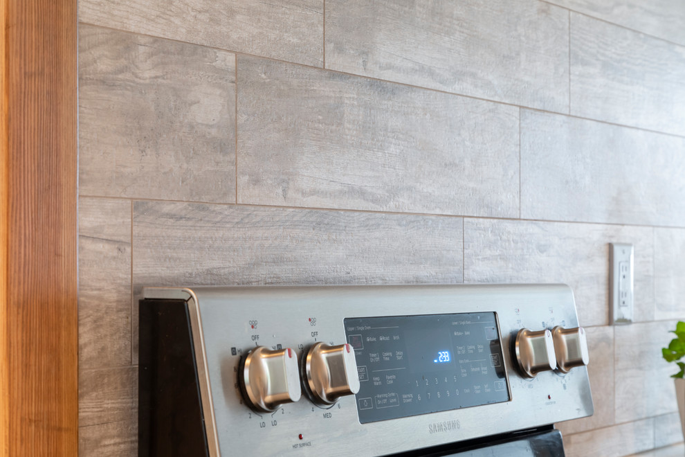 Split-Level Main Floor Remodel in West Seattle - Modern - Kitchen ...