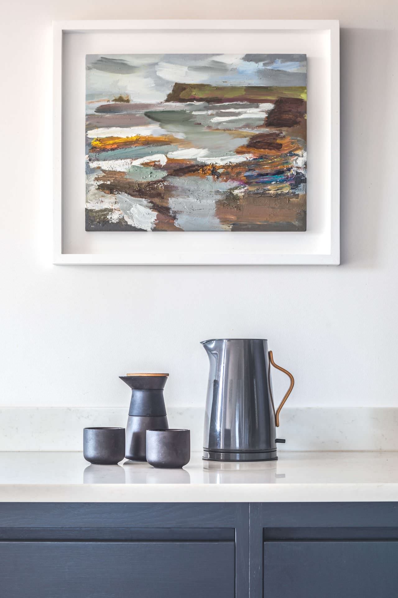Kitchen Tour: A Small, Elegant Kitchen With Discreet Storage | Houzz UK