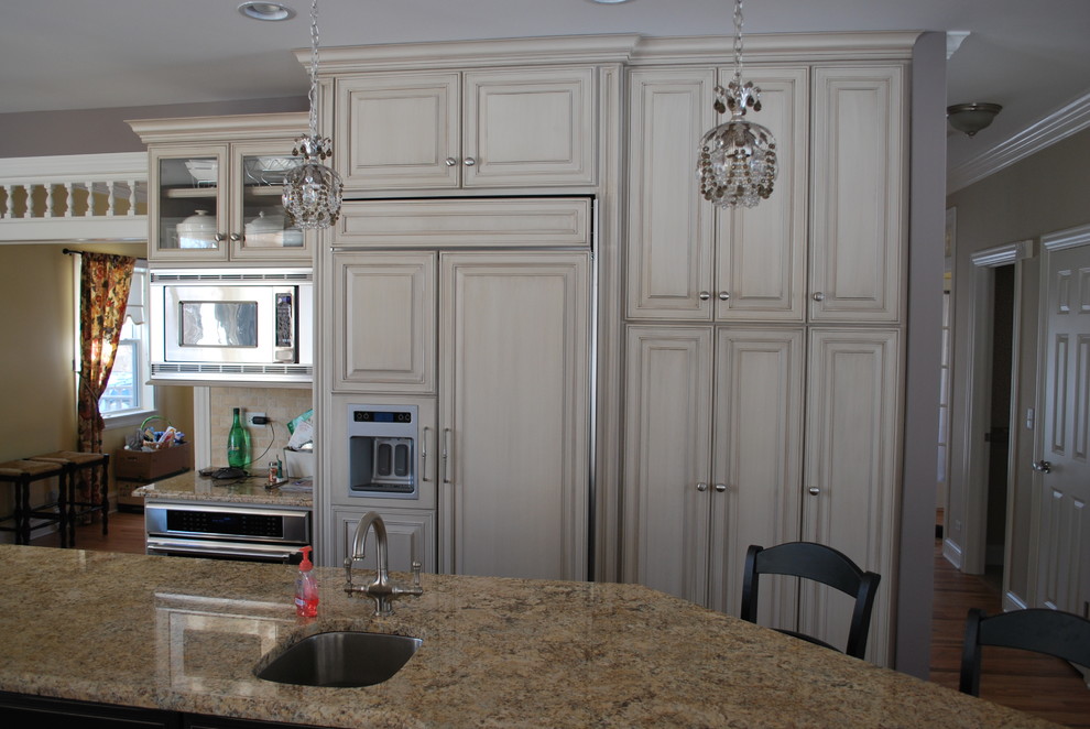 St Charles - Transitional - Kitchen - Chicago - by Luxe Classic ...