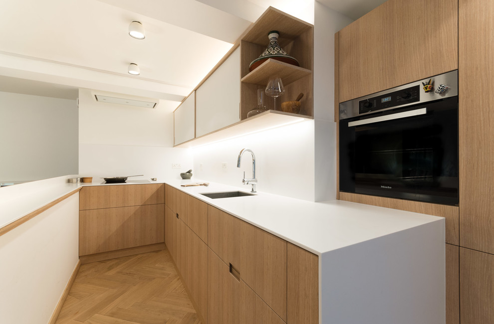 St. Pauls Kitchen - Contemporary - Kitchen - London - by Powell Picano ...